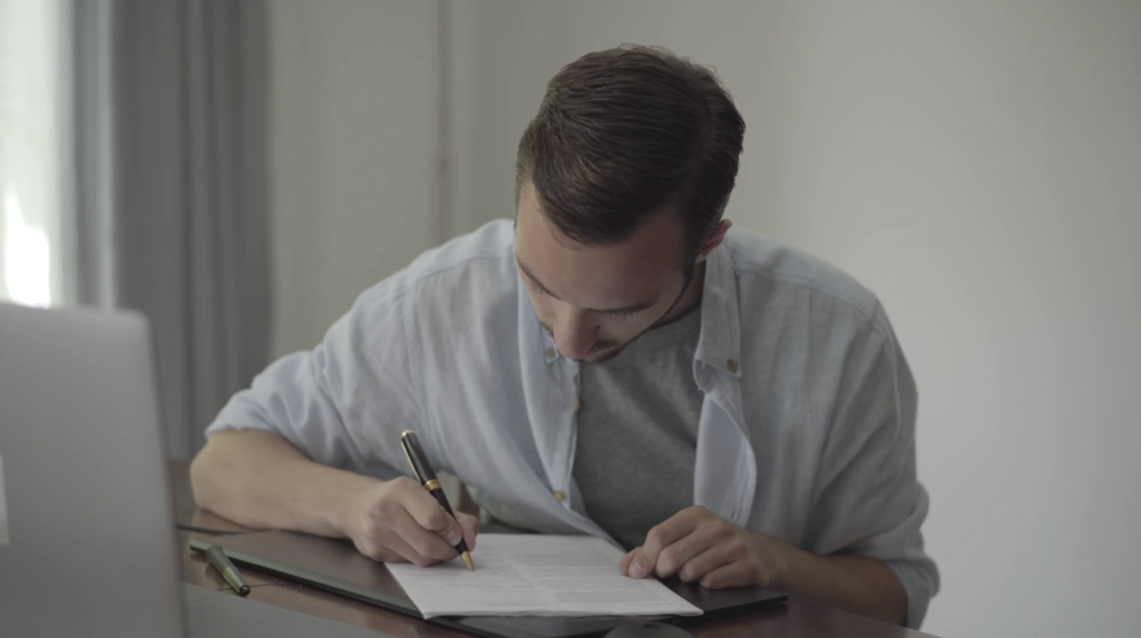 Préavis de Résiliation de Bail: Délais, Modalités